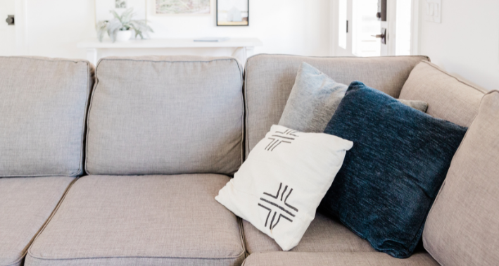 CÓMO LIMPIAR UN SOFÁ, SILLÓN - REMAINCO